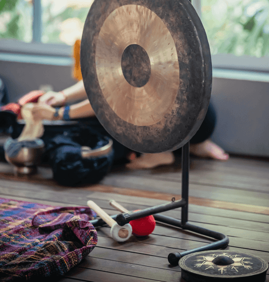 Playing the gong: Application & Instructions | Hess Sound