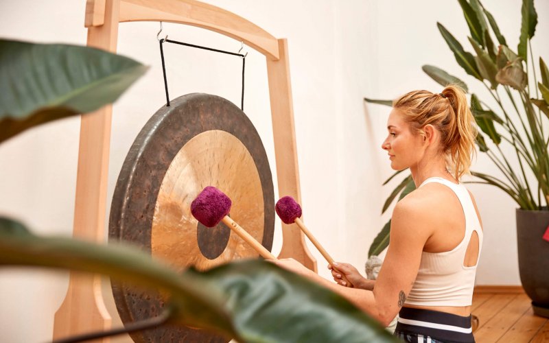 Gong types: All about tones, sound & frequency | Hess Sound